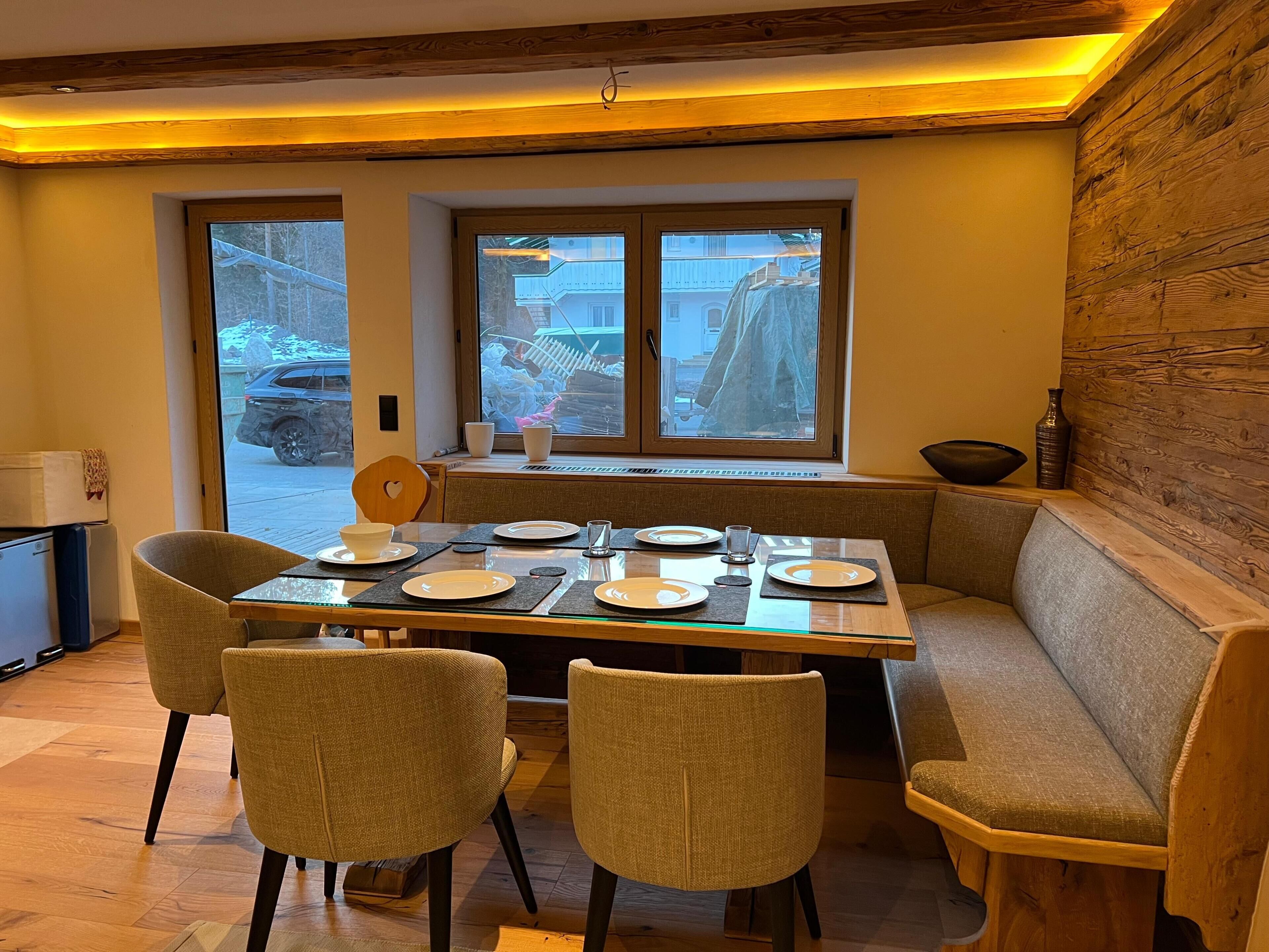 Apartamento luxo, vista para a montanha | Opções para refeição