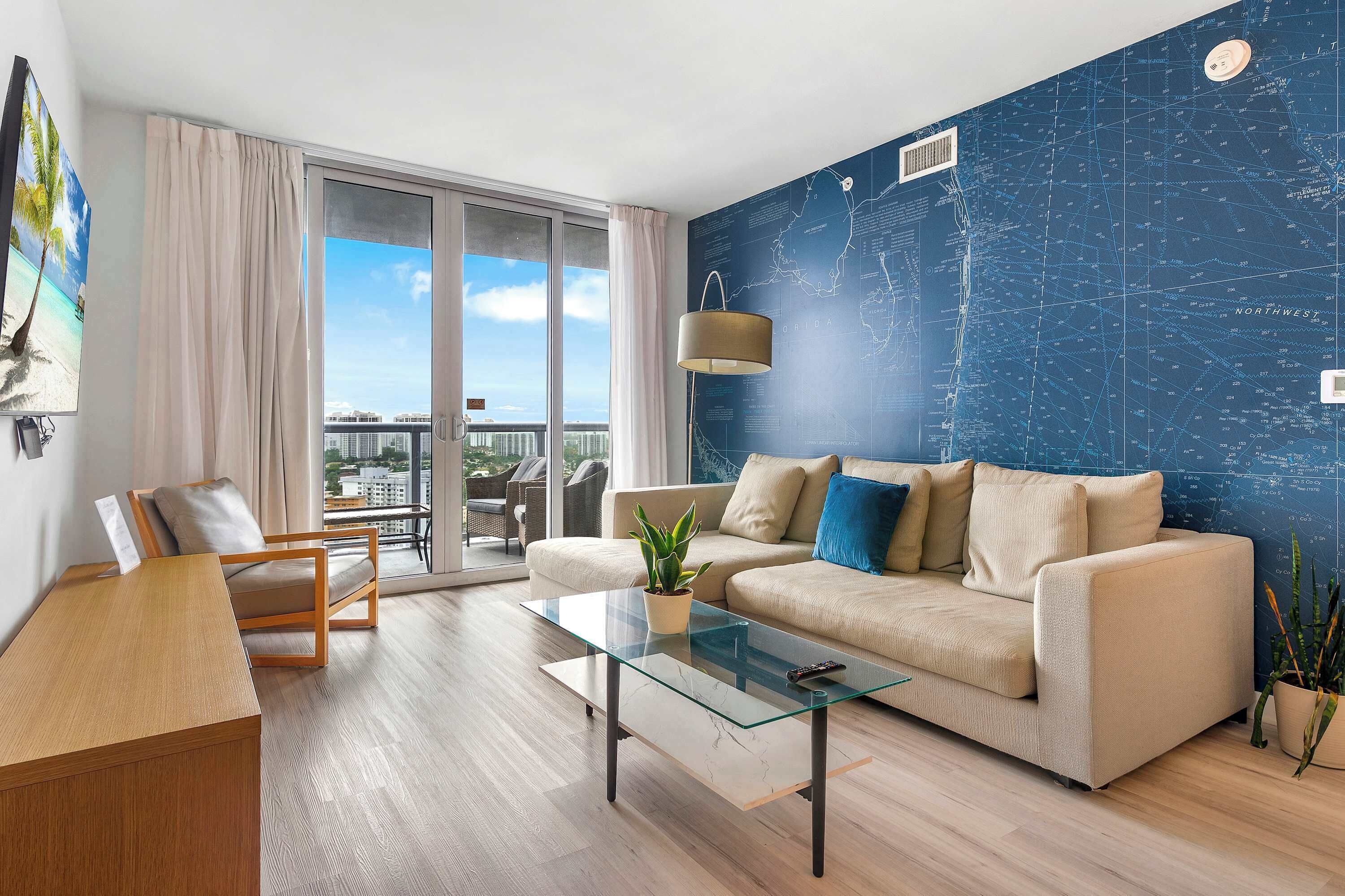 Chic Hallandale Retreat | Pool & Gym - Hallandale Beach, FL