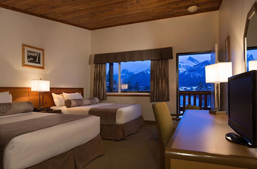 Great Value Room At The Entrance To Banff Park! - 캔모어