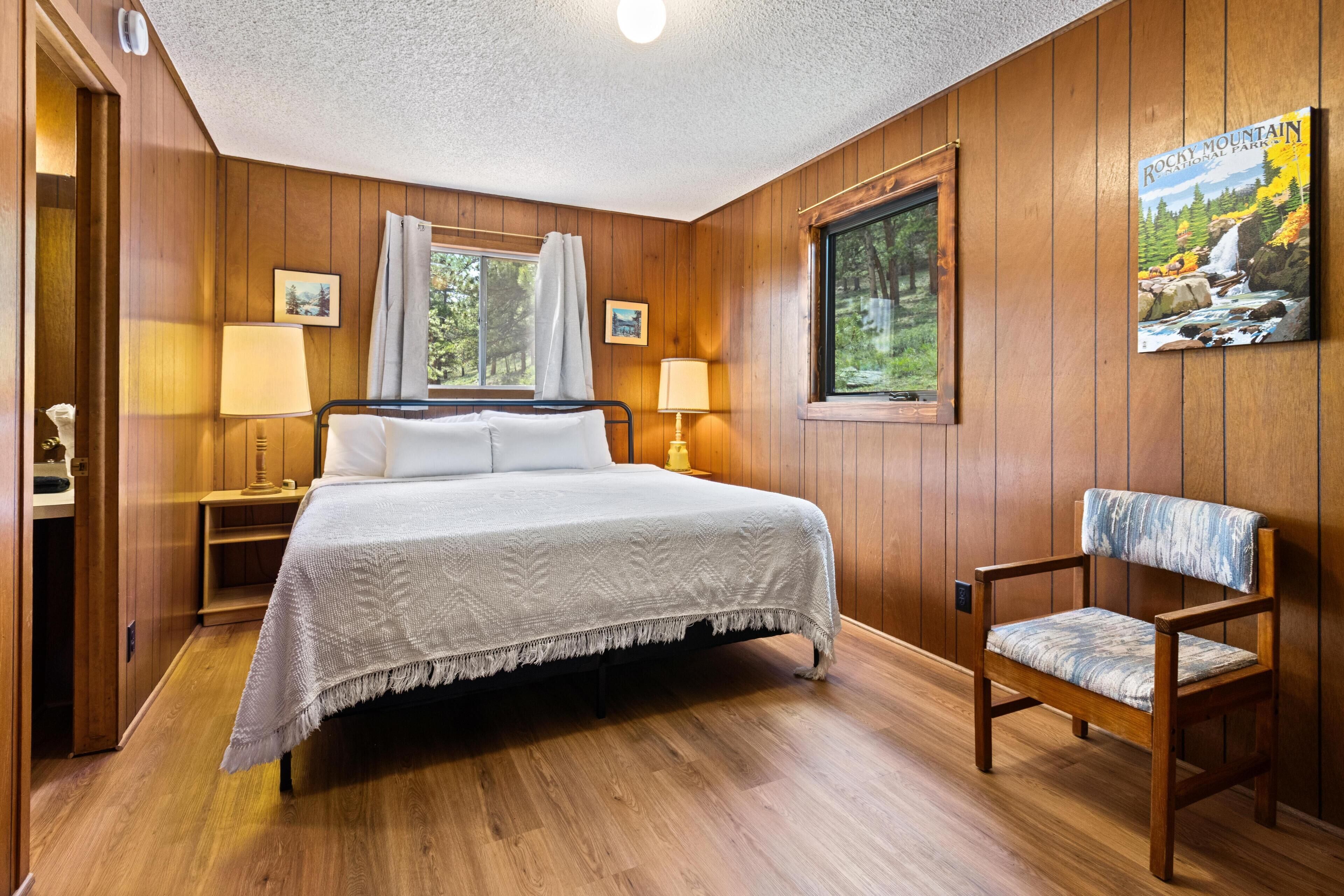 Machin's Cottage #17 3 Bedroom Cabin On Edge Of Rmnp Pet Friendly - Estes Park, CO