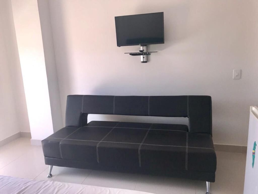 Quarto Duplo, pátio, vista parcial para o mar | Interior