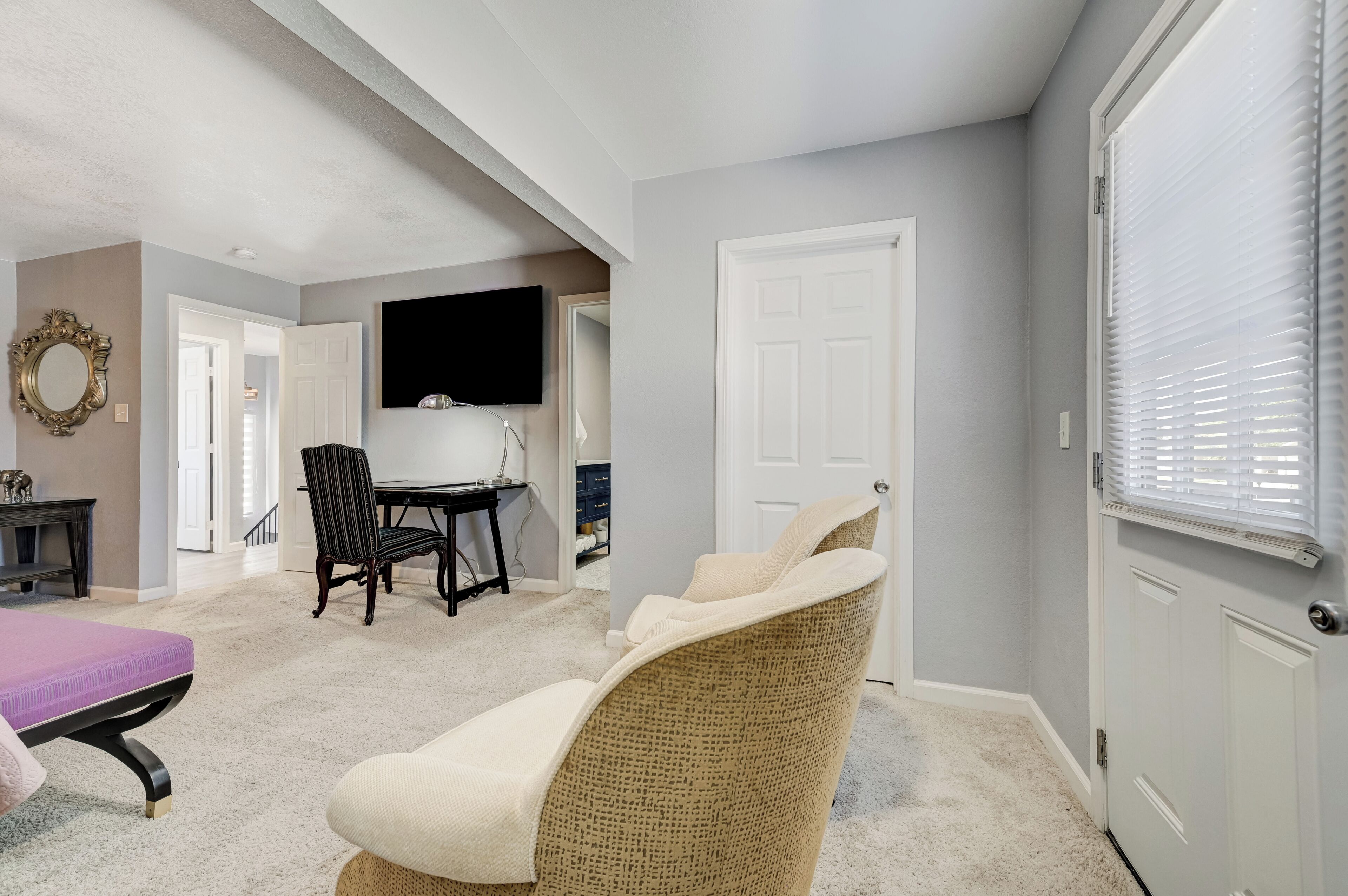 Travelers Dream, 4bd Spacious + Cornhole + Free Uber Airport Pickup - Las Vegas, NV