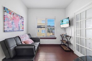 Apartamento, 2 quartos, para não fumantes, sacada | Área de estar