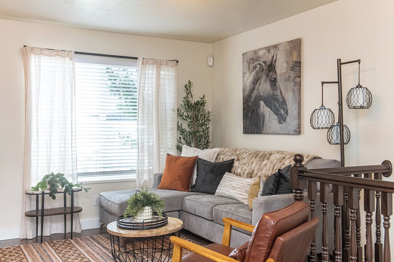 Timpanogos Bungalow- New Listing - 프로보