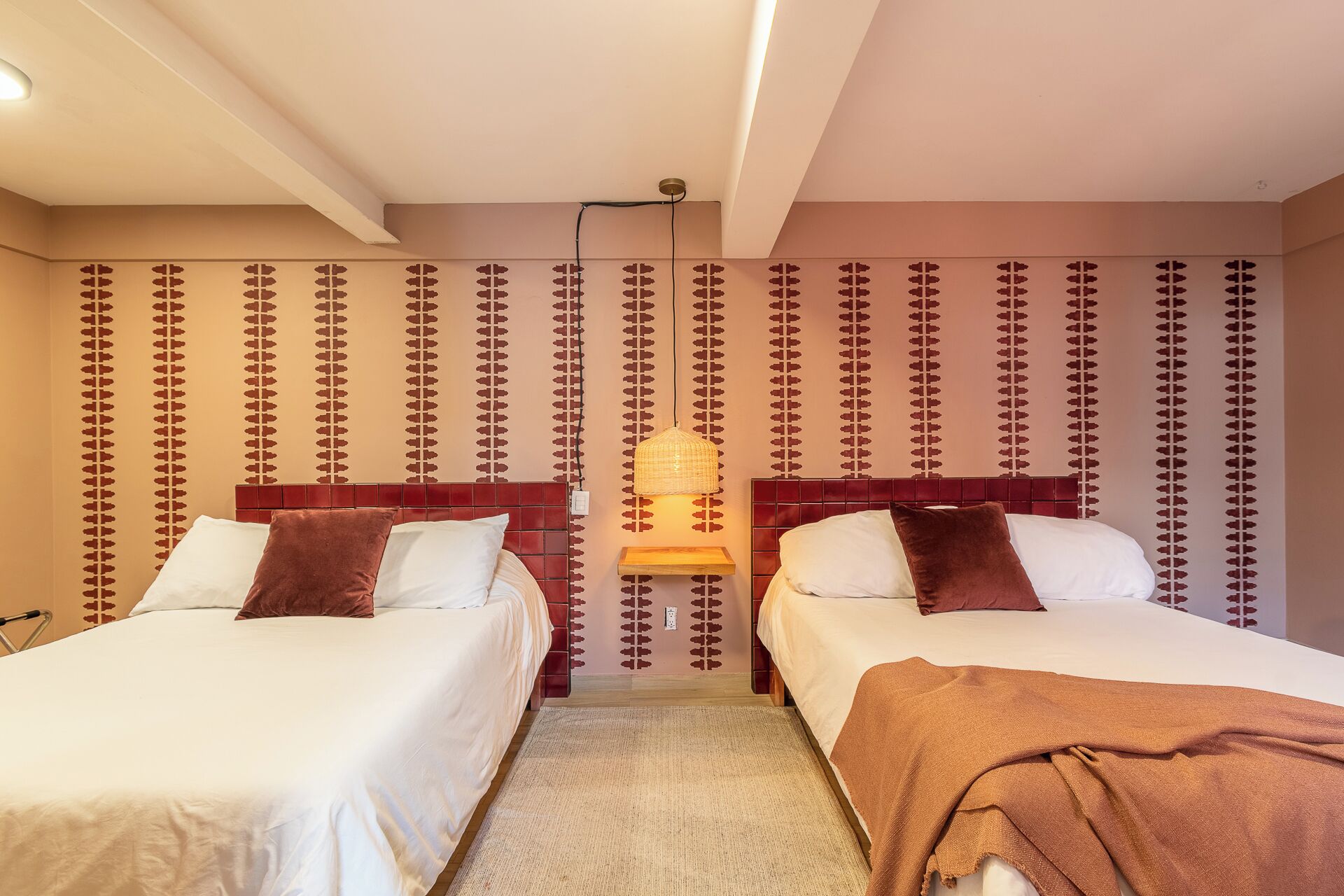 Quarto Quádruplo Deluxe | Wi-fi grátis, roupa de cama fornecida 