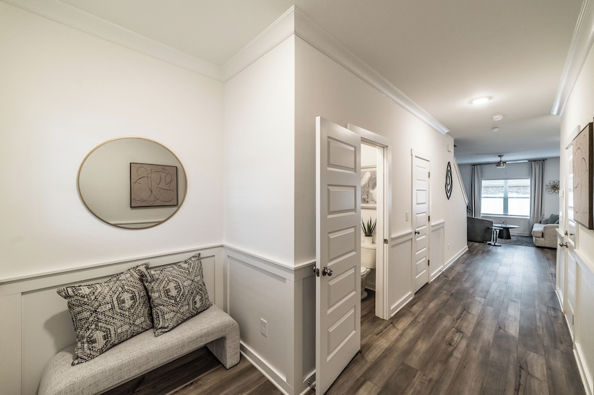 Chic Huntsville Stay: Near Midcity, Dining & Shops - Huntsville, AL