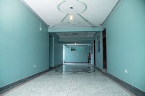 Quarto Duplo ou Twin, varanda, Vista para a cidade | Interior