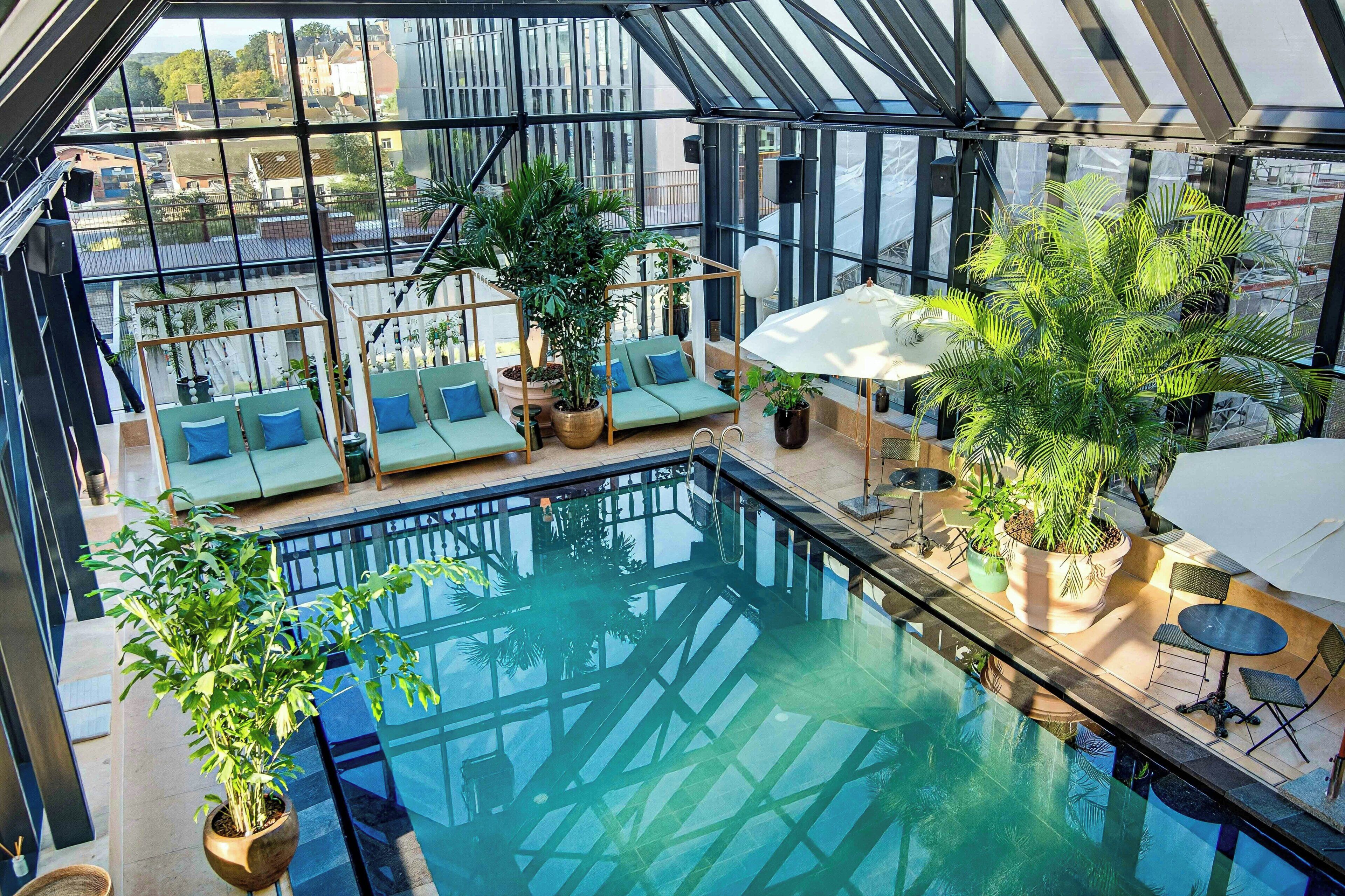 Piscina interior 