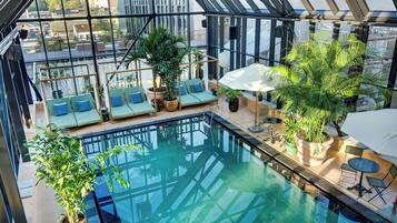 Piscina interior