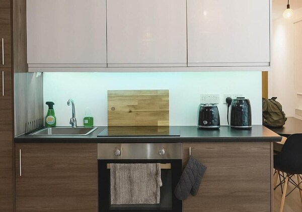 Manhattan Suites Near Liverpool One - Liverpool central station