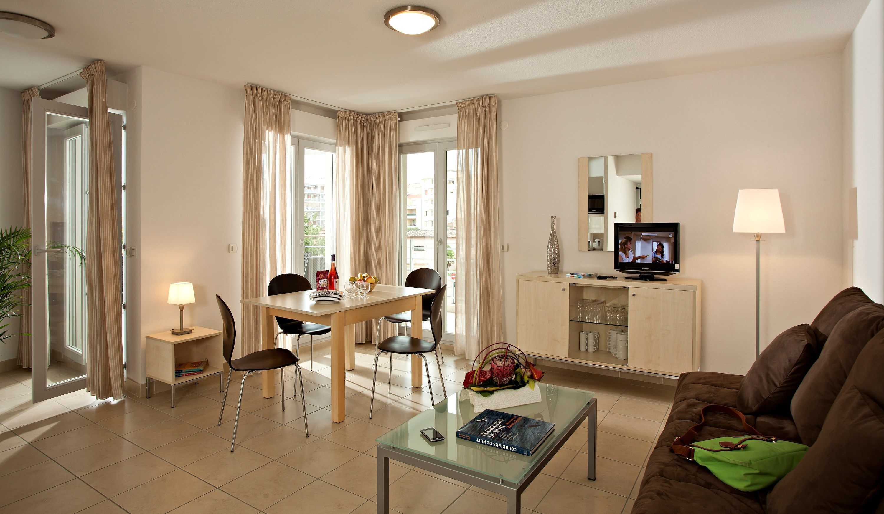 5min De La Plage! Appart Confortable | Piscine - Saint-Laurent-du-Var