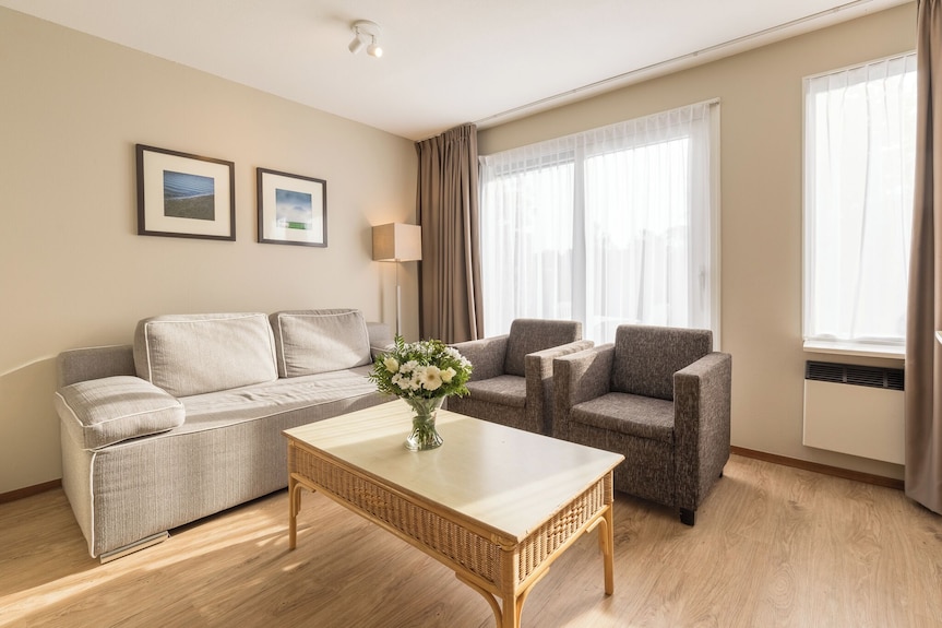 Everything You Need For The Perfect Vacation! Indoor Pool, Pets Are Welcome! - Friesland