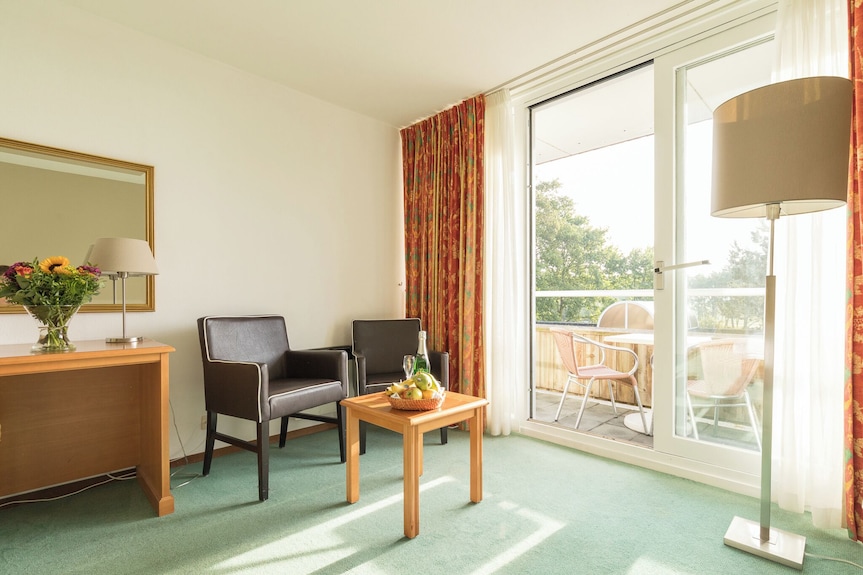 Get Ready For Blissful Getaway! Indoor Pool, Pets Are Welcome, Free Parking! - Friesland