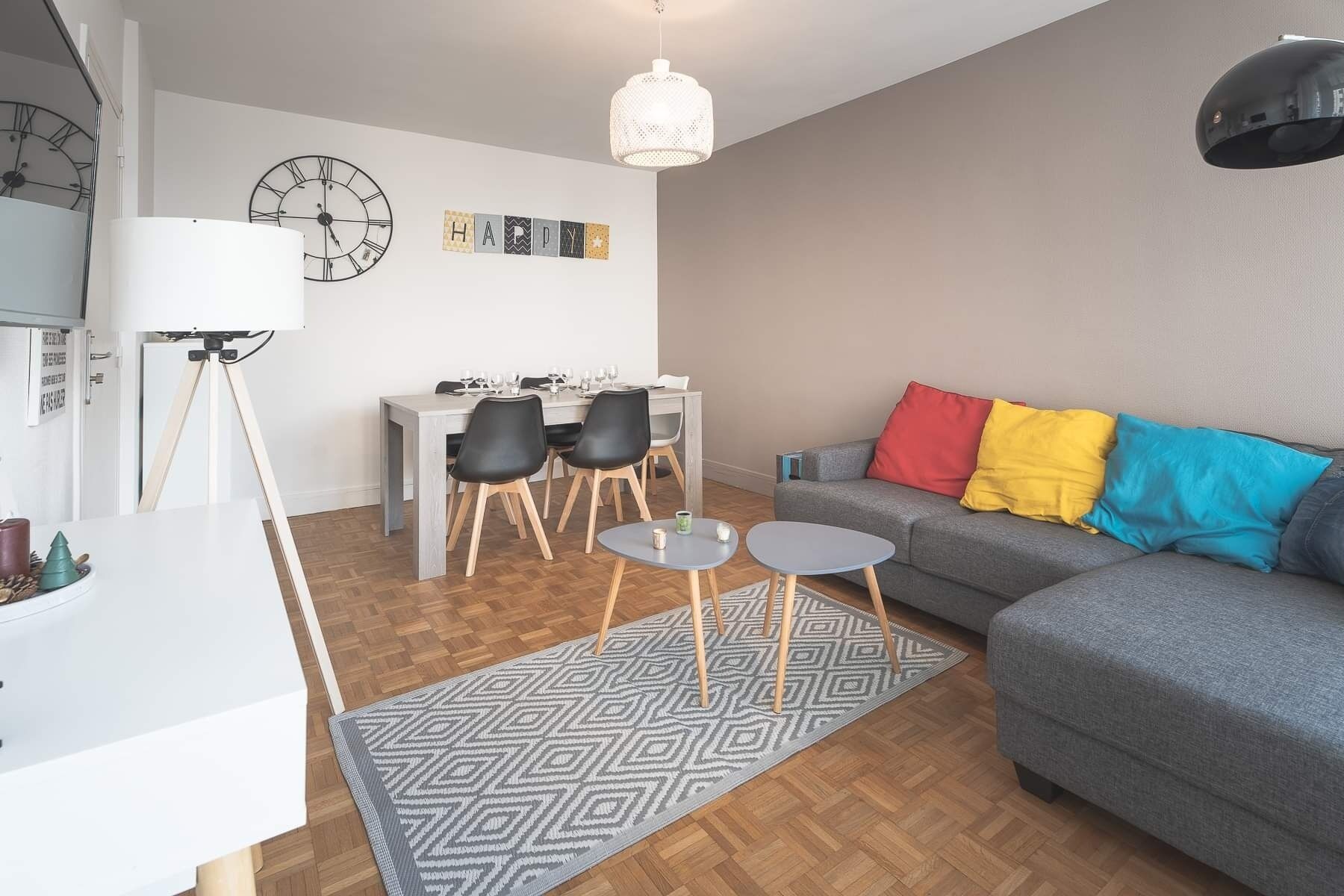 Le Repaire : Hyper Center, 3 Bedrooms, Balcony & Parking - Le Mans