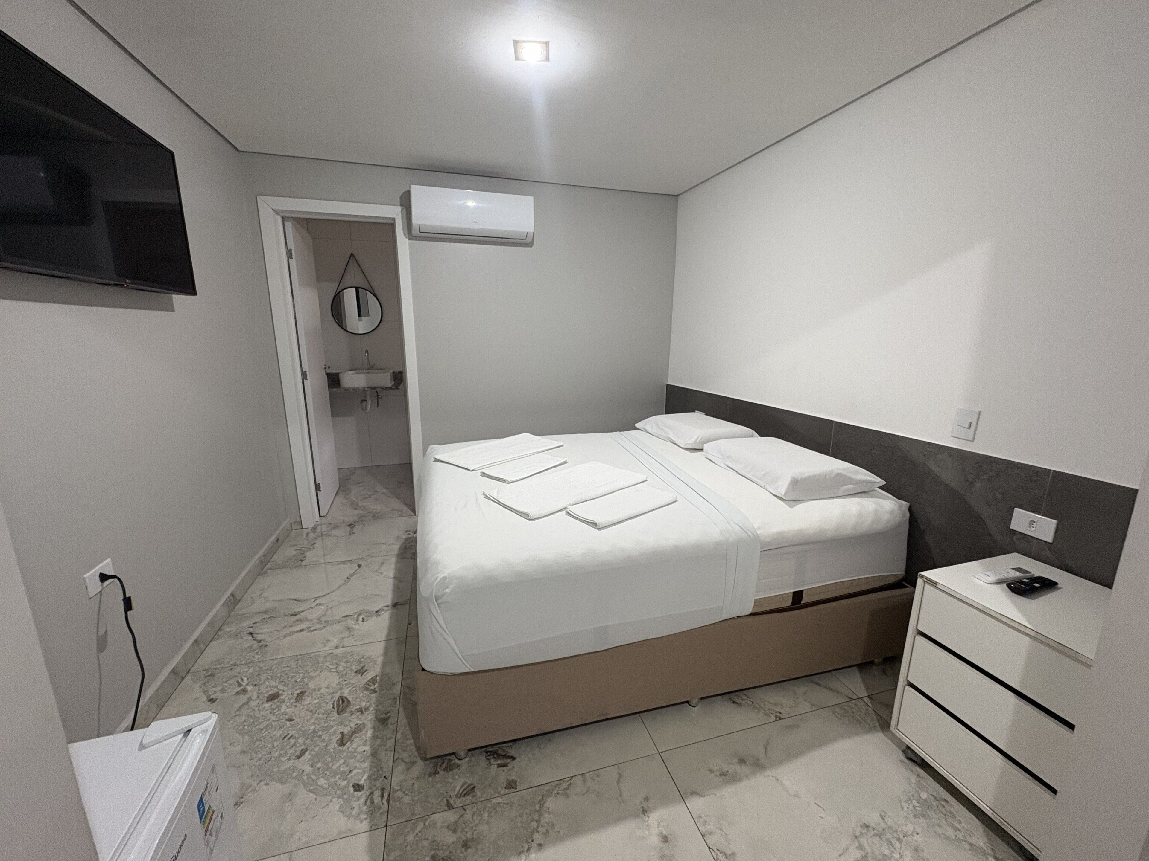 Suite | Wi-fi grátis, roupa de cama fornecida 