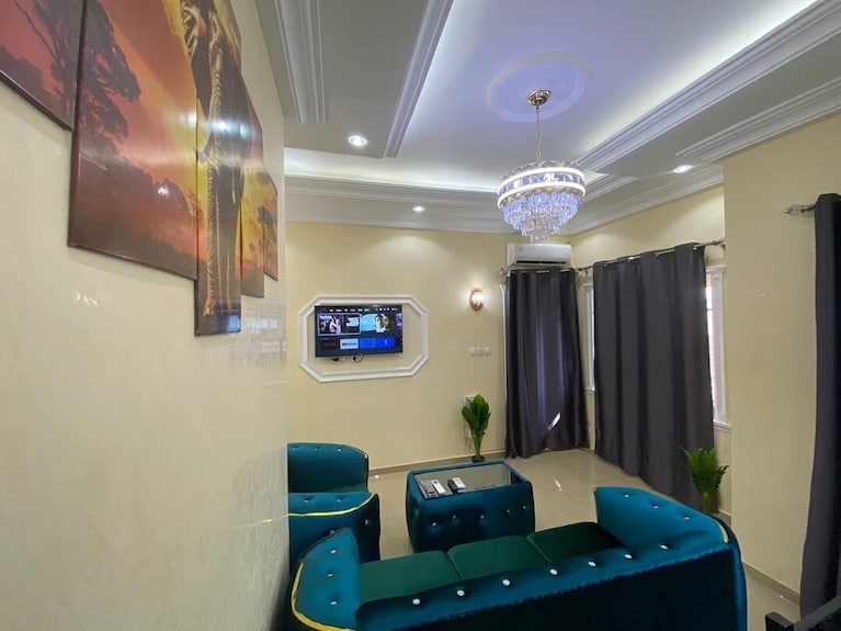 Magnificent Residence With Luxury Concierge Service In Brazzaville - Brazzaville
