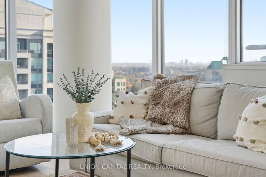 Cozy 1-bedroom Apartment In Terrific Toronto With Ac, Walking Distance To Subway - Toronto