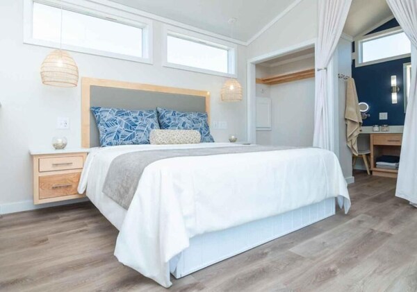 Sugarloaf Key Rv Resort & Cottages - Florida Keys, FL