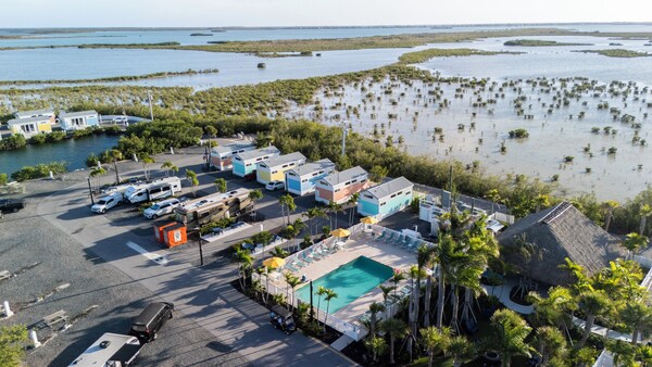 Sugarloaf Key Rv Resort & Cottages - Florida Keys, FL