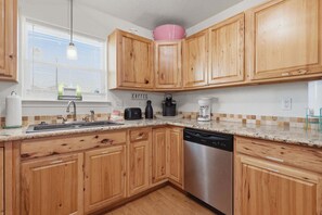 Casa, 3 quartos | Cozinha privada