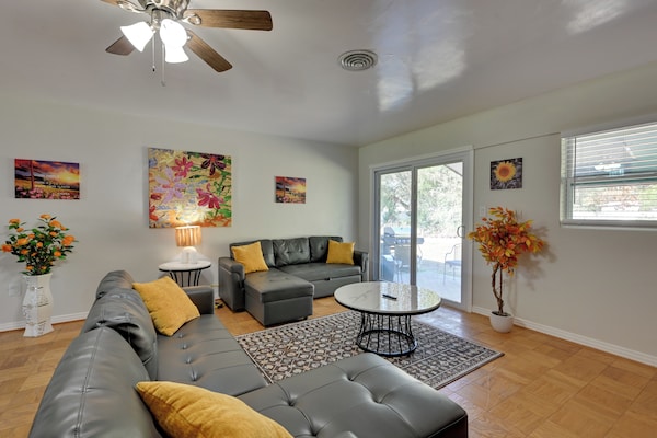 7 Mi To Busch Gardens! Family & Pet-friendly Home - Tampa, FL