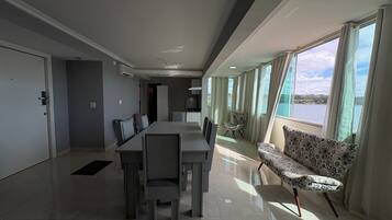 Suite Presidencial | Sala de estar | Televisor LCD