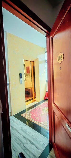 Quarto Duplo de Luxo, vista para o canal | Interior