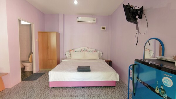 Koniix Maiyok Resort Ko Sichang - Ko Sichang District