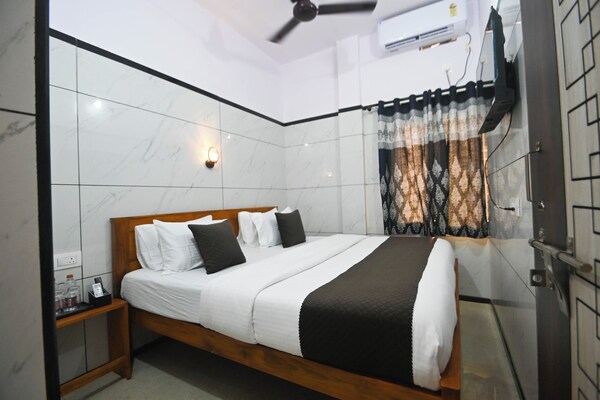 Cr7 Stay Rooms And Homestay - Murdeshwar