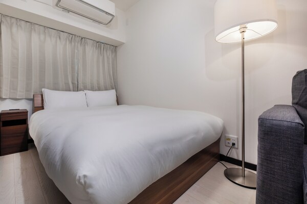 Arata Osaka Studio - Osaka