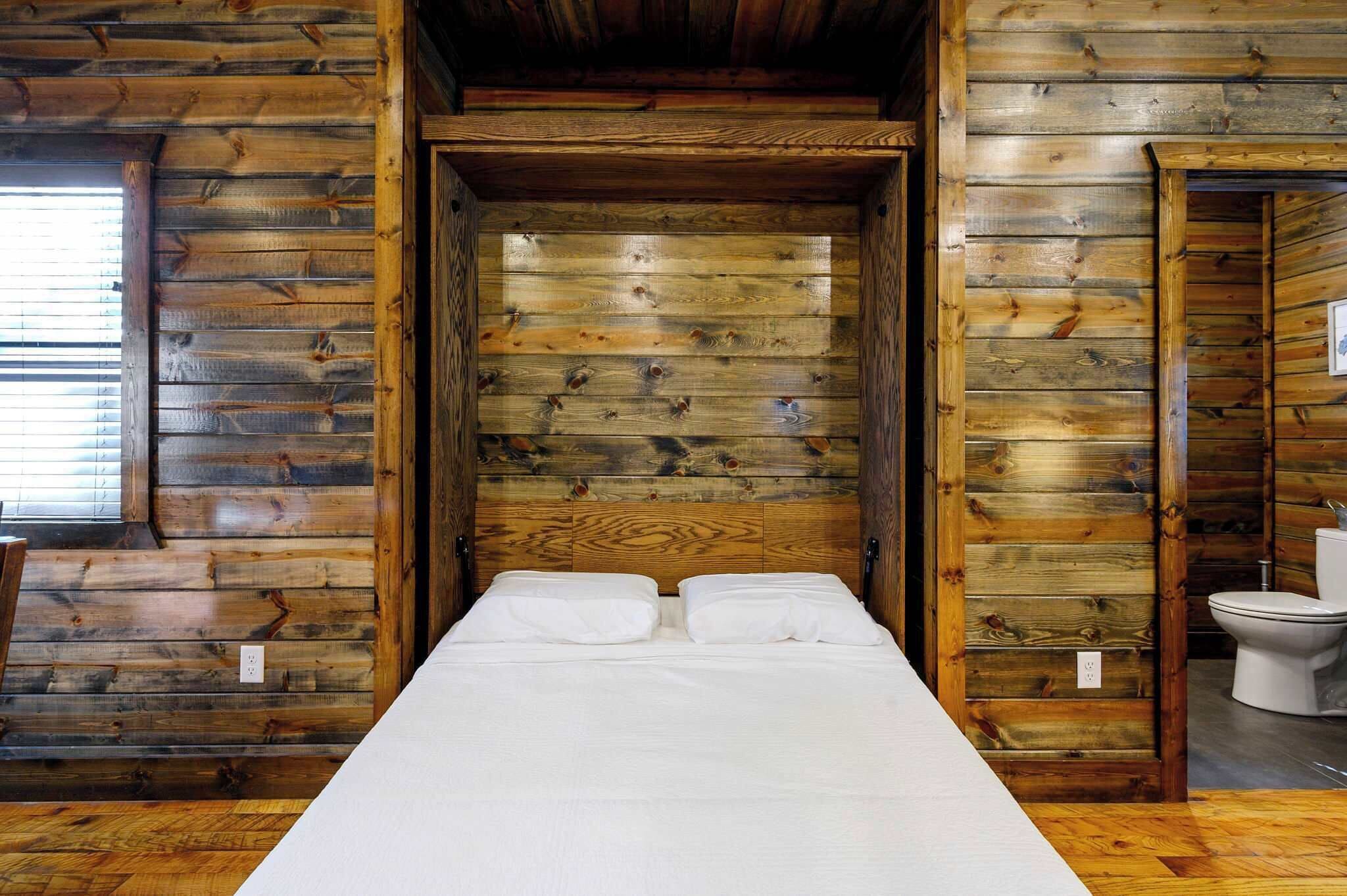 Cabana, várias camas, banheira de imersão, vista para o jardim (Pond Lily Creek)