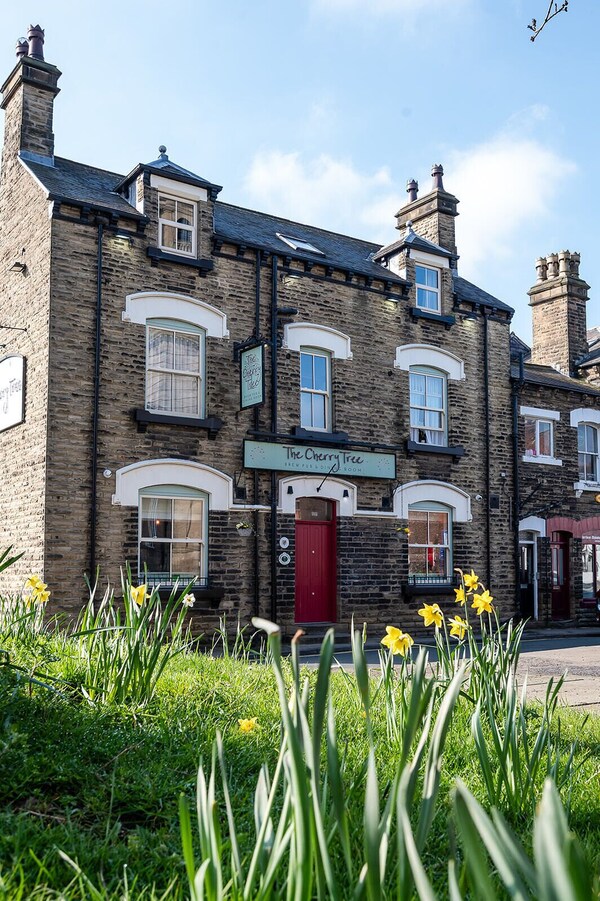 Cherry Tree Inn - Wakefield