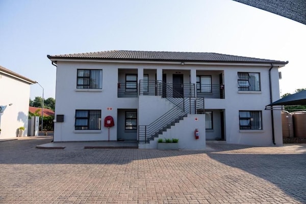 Prisatt Boutique Hotel - Lephalale