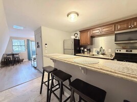 Casa, várias camas, cozinha (A Frame Escape) | Cozinha privada
