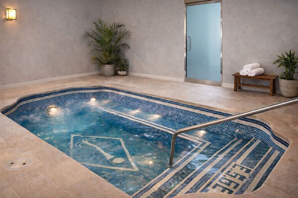 Spring House Resort - Desert Hot Springs, CA