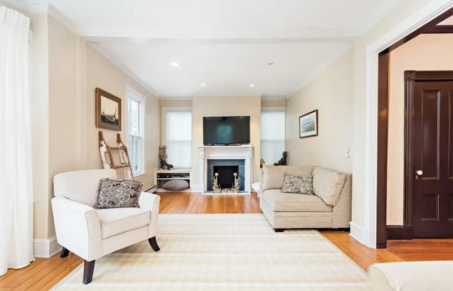 2-bed 2-bath Historic Home In Newport, Rhode Island - Rhode Island