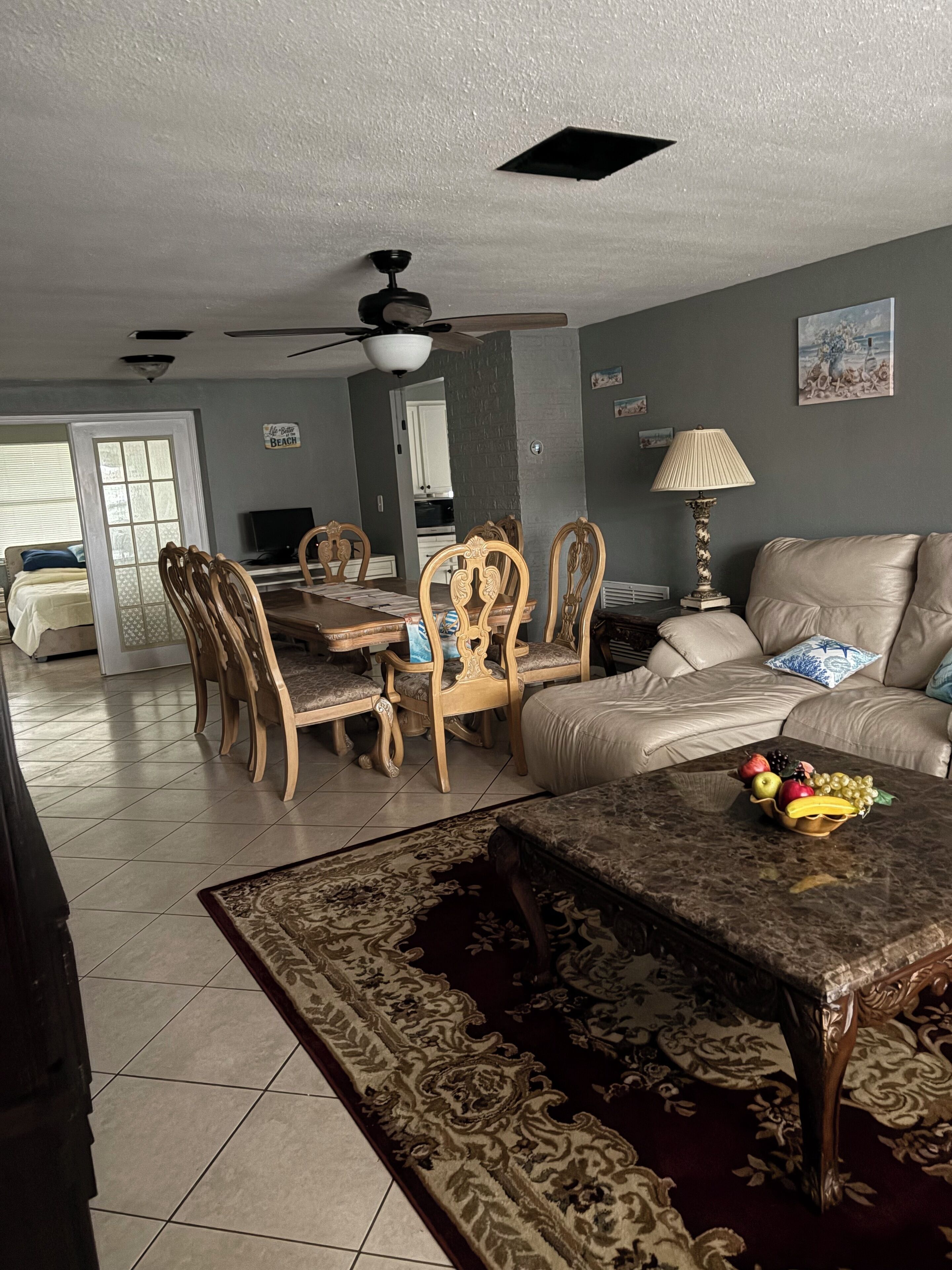 3-bedroom House In Holiday,fl With A Beautiful Pool Oasis. Pool Is Not Heated - 哈樂迪