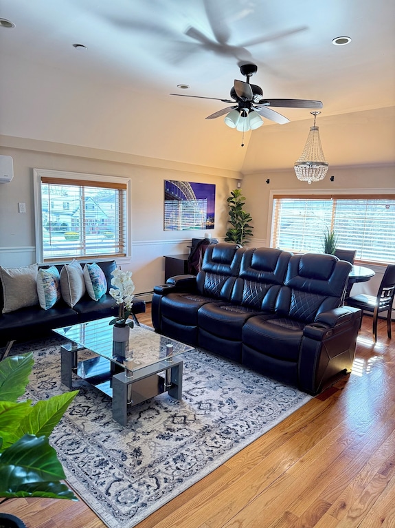 Secret Oasis Master Bedroom Suite - Rockaway Beach