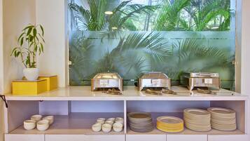 Buffet de pequeno-almoço