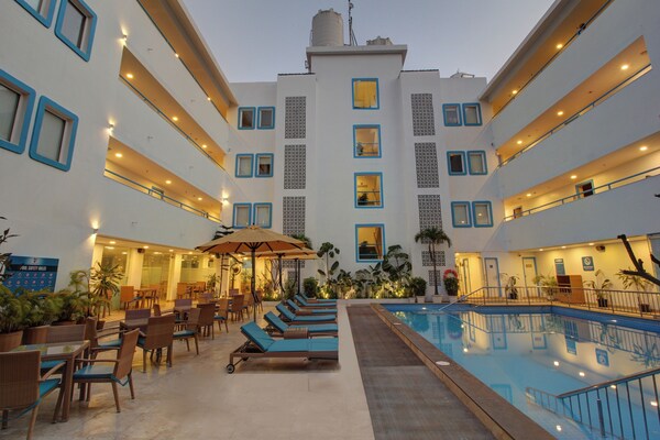 Hotel Vilmaris Breeze - Goa