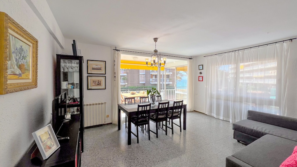 Apt. 6 Pax - Fenals, A Pocos Metros De La Playa, Wifi - Lloret de Mar