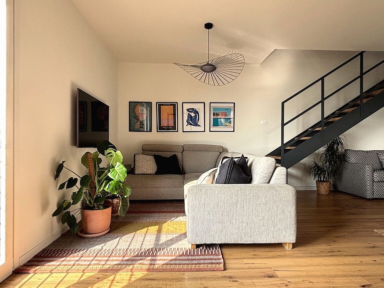 Modern Design Lake-view Apartment With Pool And Ac - Bellagio