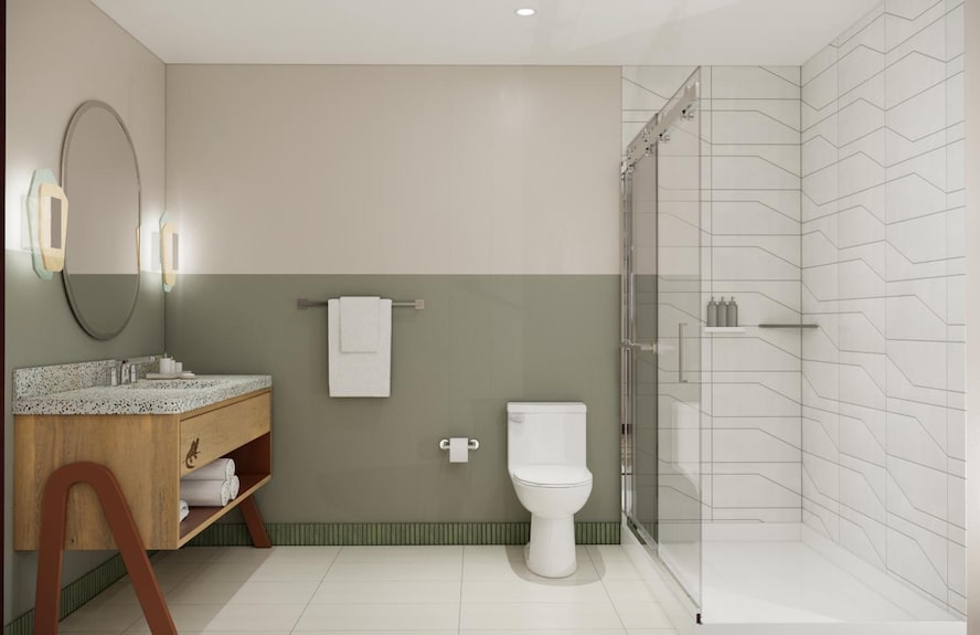 Spacious Room W/ Fireplace + Scenic Patio Ideal For Hiking & Sedona Getaway - Sedona, AZ