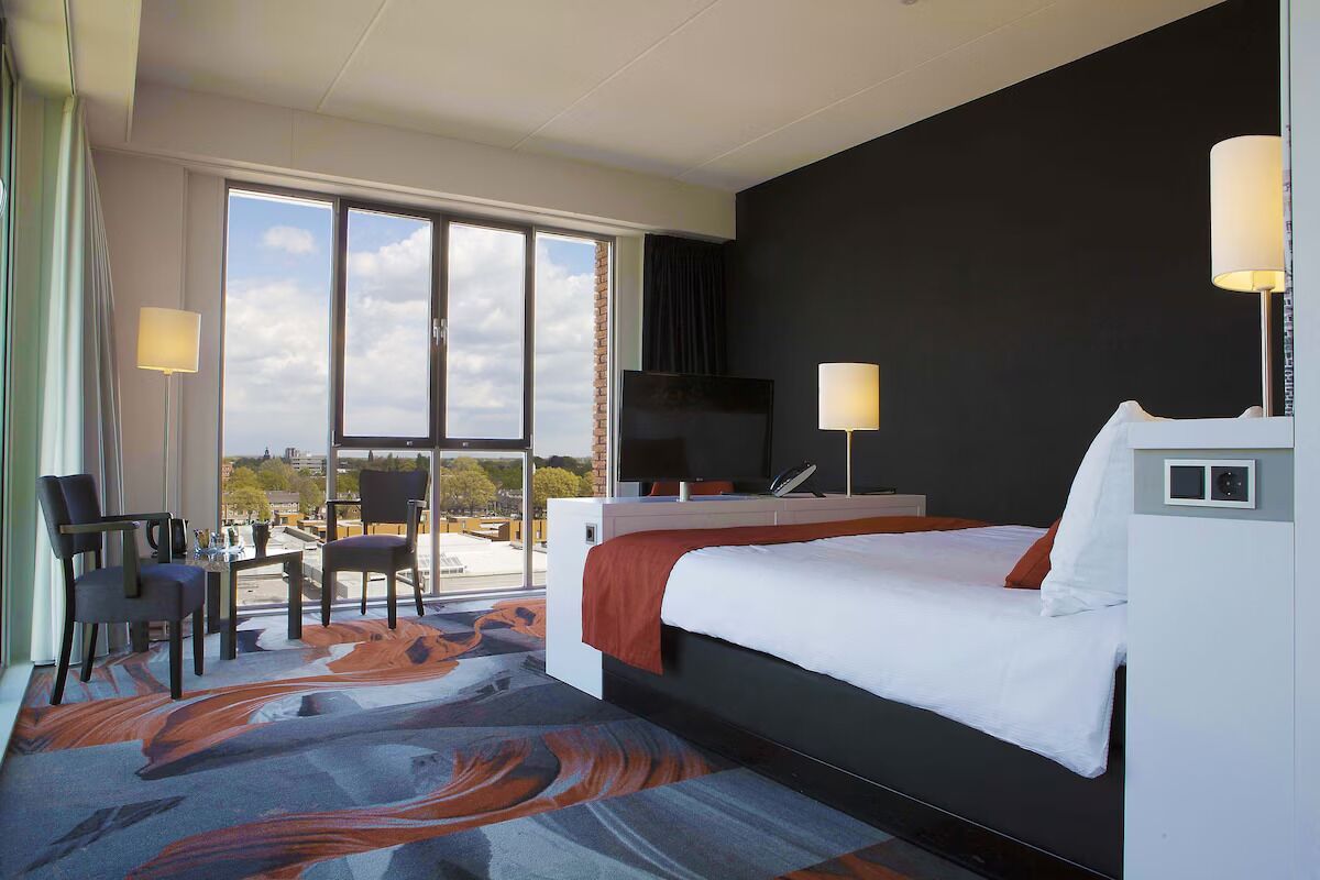 Making The Best Memories Along The Way!  Swimming Pool And Nearby Trails! - Helmond