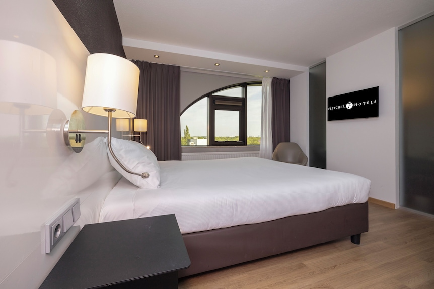 Ensuring A Very Comfortable & Memorable Stay! Indoor Pool, Free Breakfast! - Utrecht