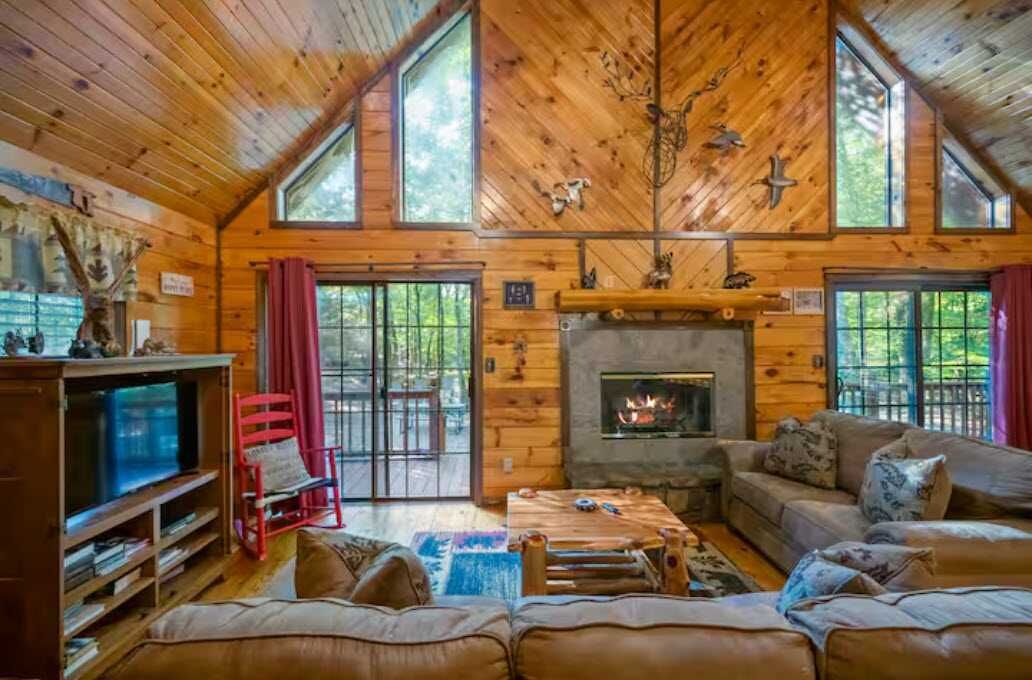 New! Play In Lukfata Creek! Hot Tub! Fire Pit! - Oklahoma