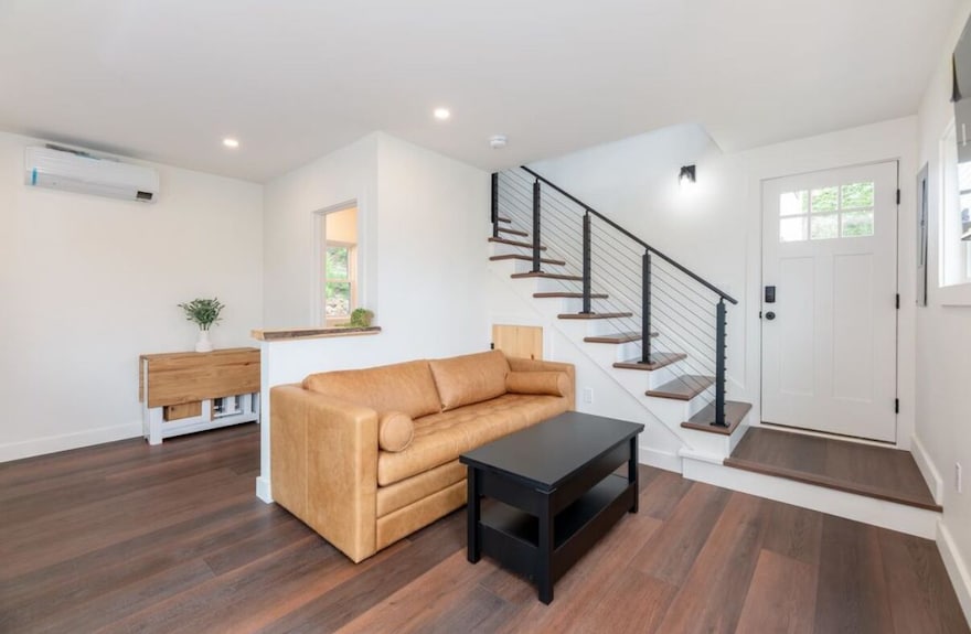 Lakeside Cottage Retreat 4 Loft Style Cottages With Dock Slip - Weirs Beach - Laconia, NH