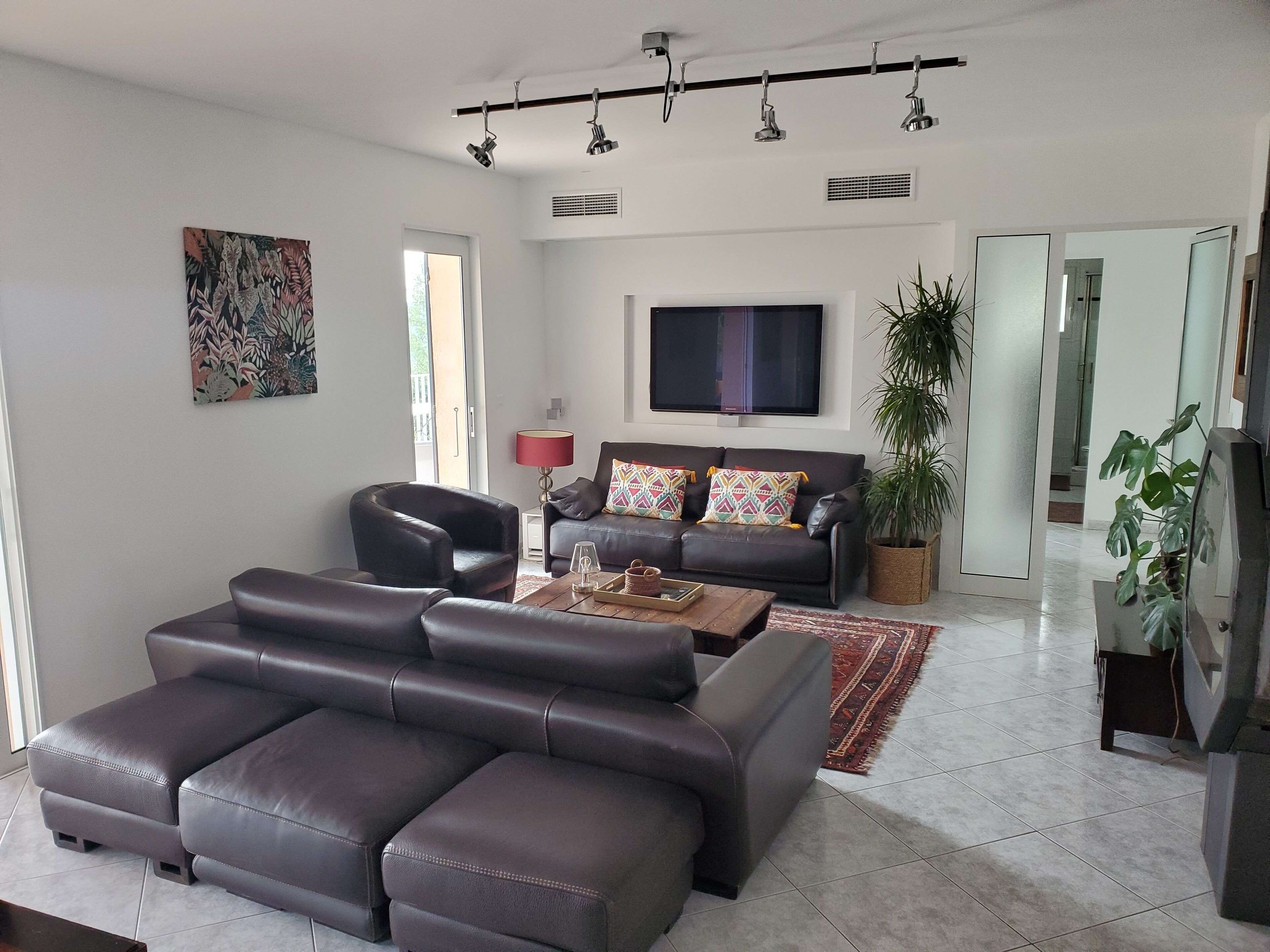 Quiet South Facing Villa With Pool. Panoramic View! - Grasse