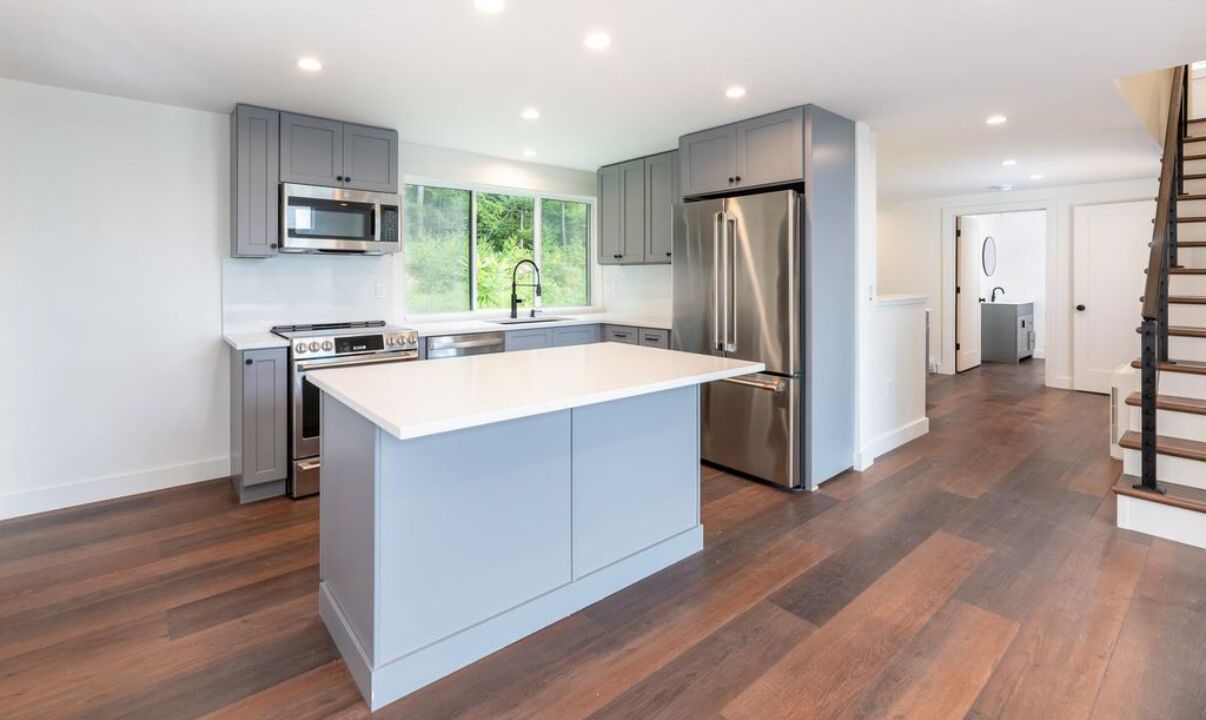 Waterfront - Spacious Home - Newly Remodeled - Dock Slip - Near Weirs - Laconia, NH