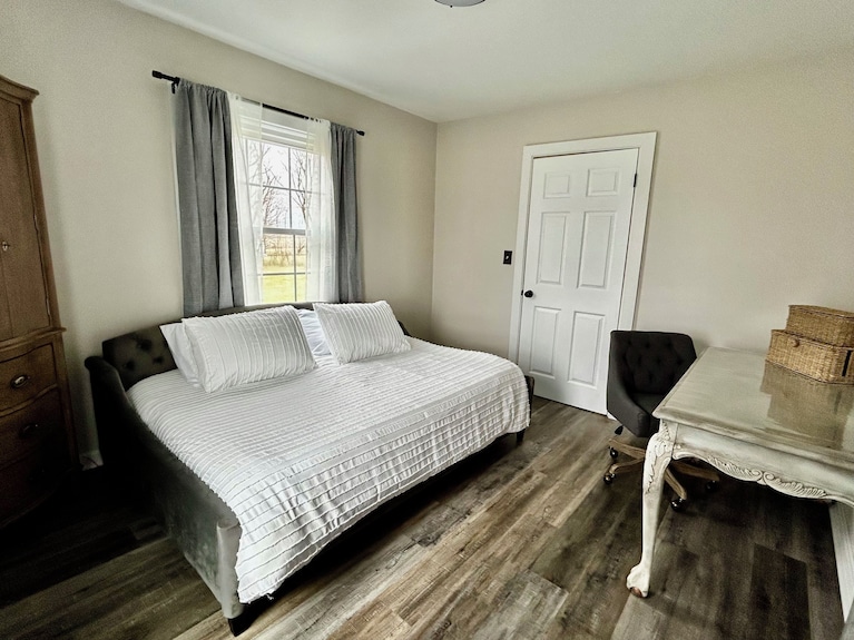 Charming 3-bedroom Pet-friendly Cottage In Lovely Georgetown W Big Fenced Yard - Georgetown, KY